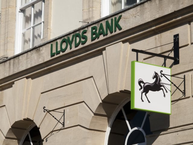 How to Open a Bank Account with Lloyds UK